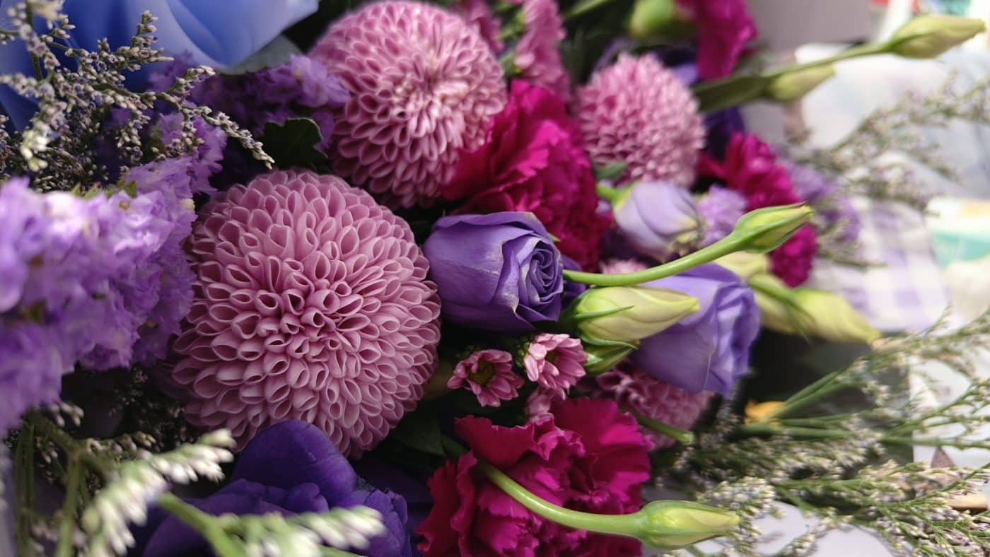 Customise Flower Bouquet Singapore | Flowers and Kisses