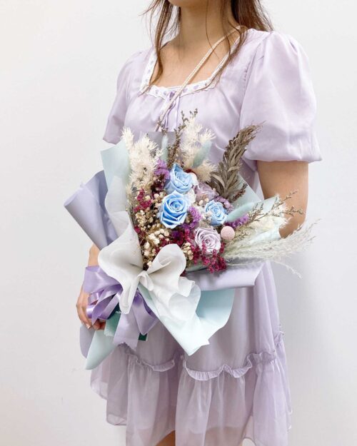 Mezzo | Flowers and Kisses