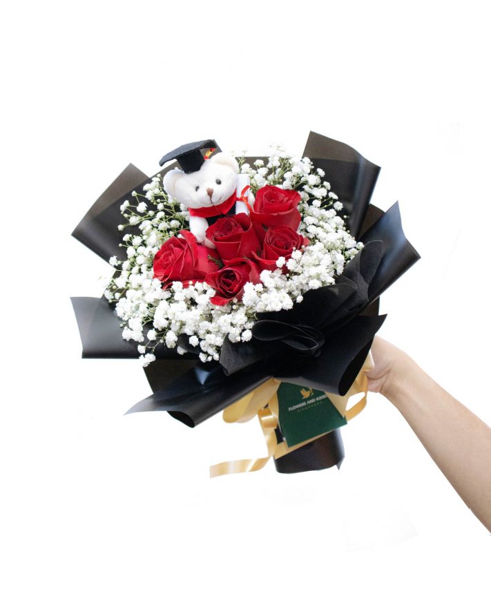 Graduation Flowers Bouquet in Singapore | Flowers and Kisses