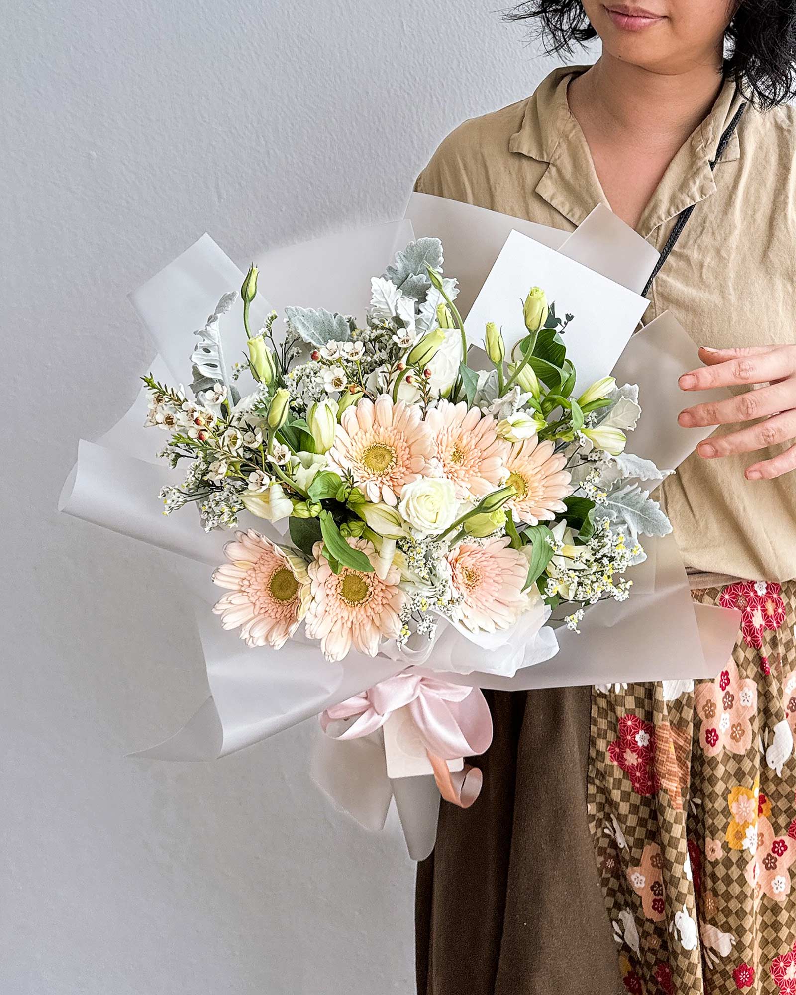 Everleigh | Flowers and Kisses