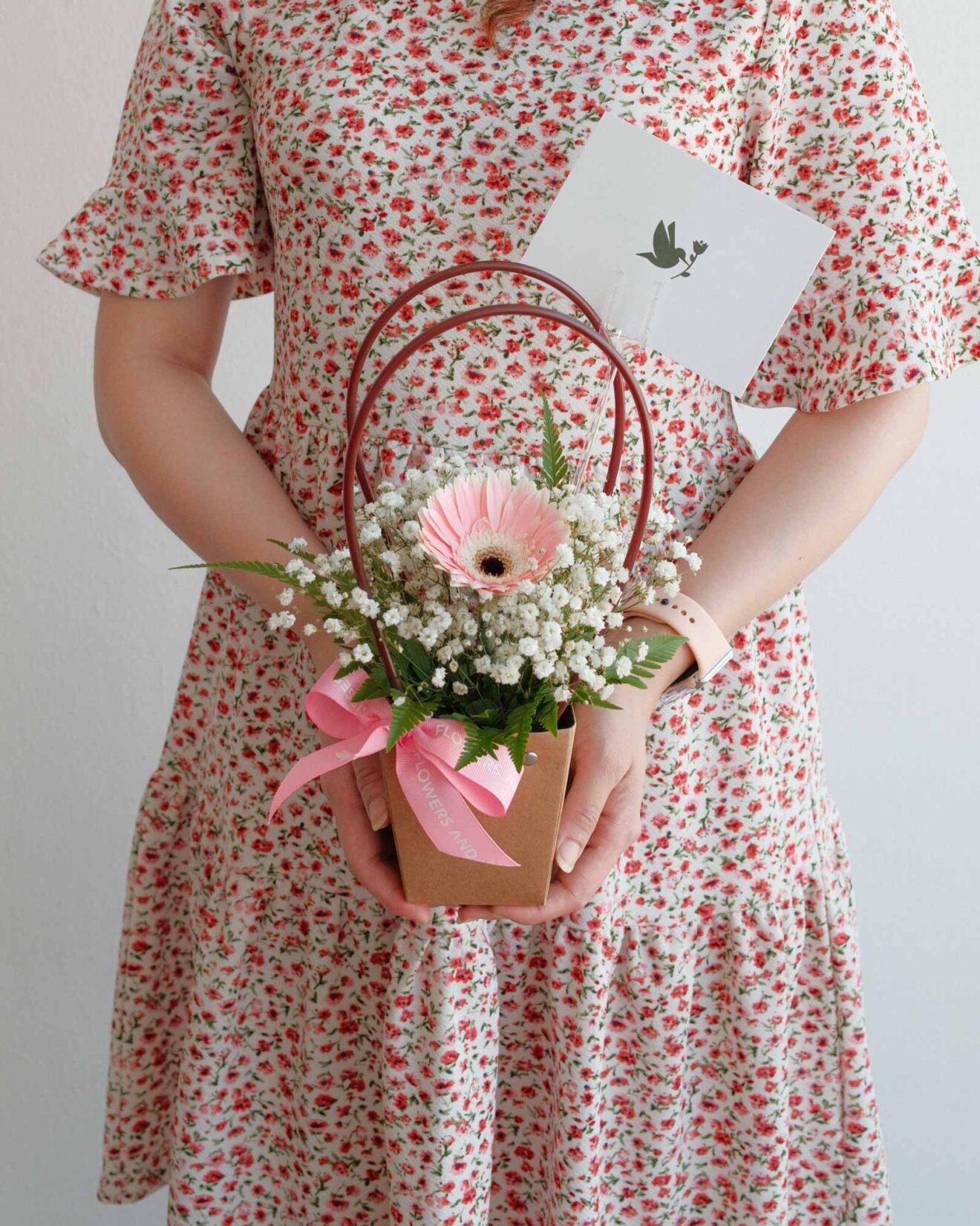 Pam | Flowers and Kisses