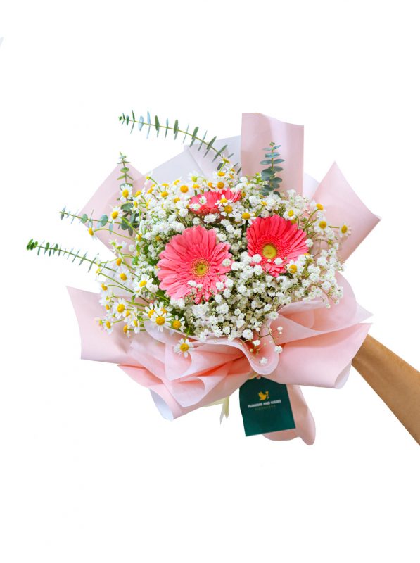 Priscilla | Flowers and Kisses