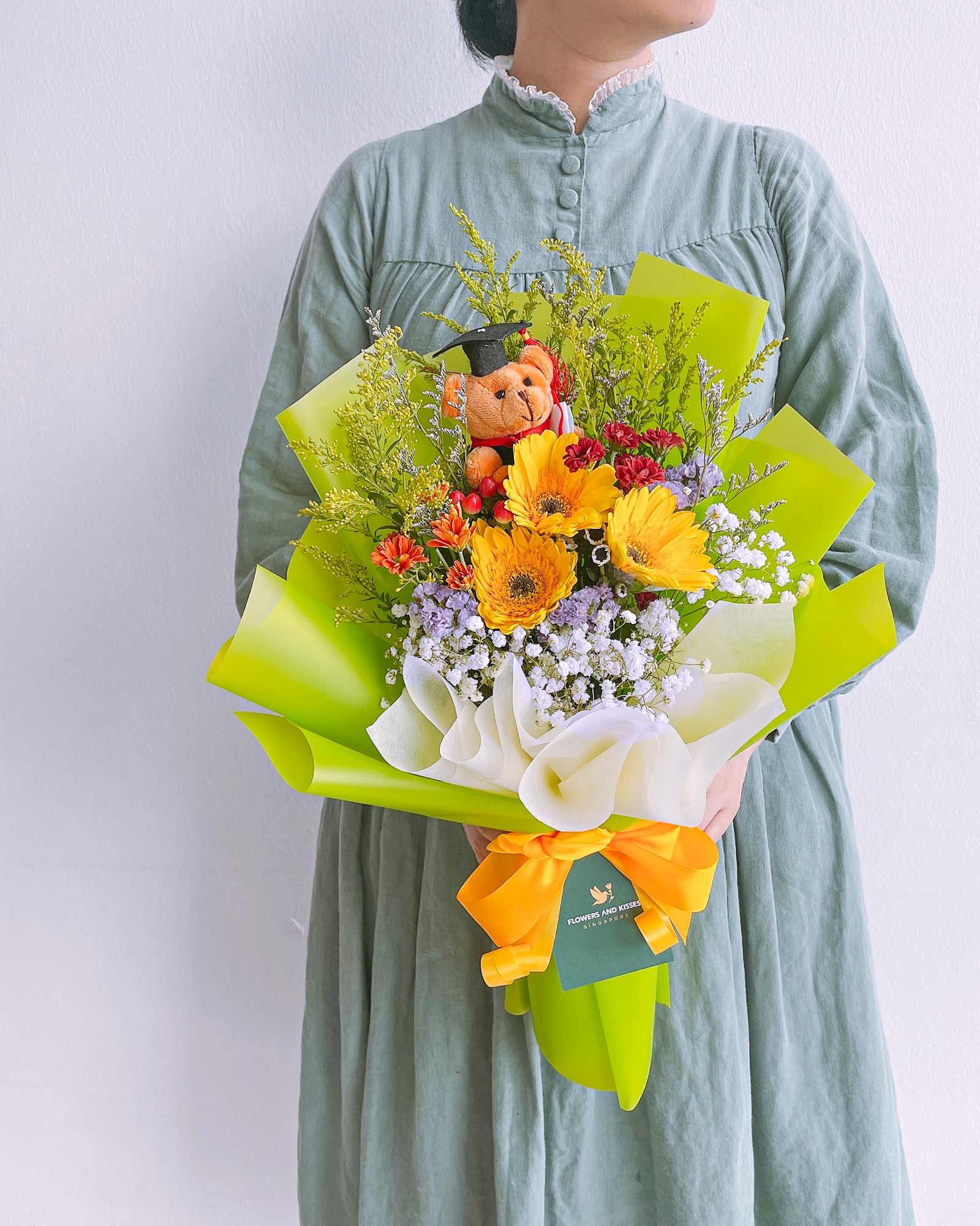 Graduation Yellow Daisy | Flowers and Kisses