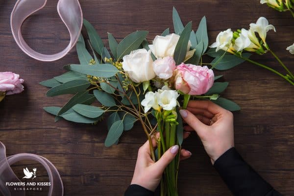A Guide to Flowers and The Joys of Making Your Own Floral Arrangements ...