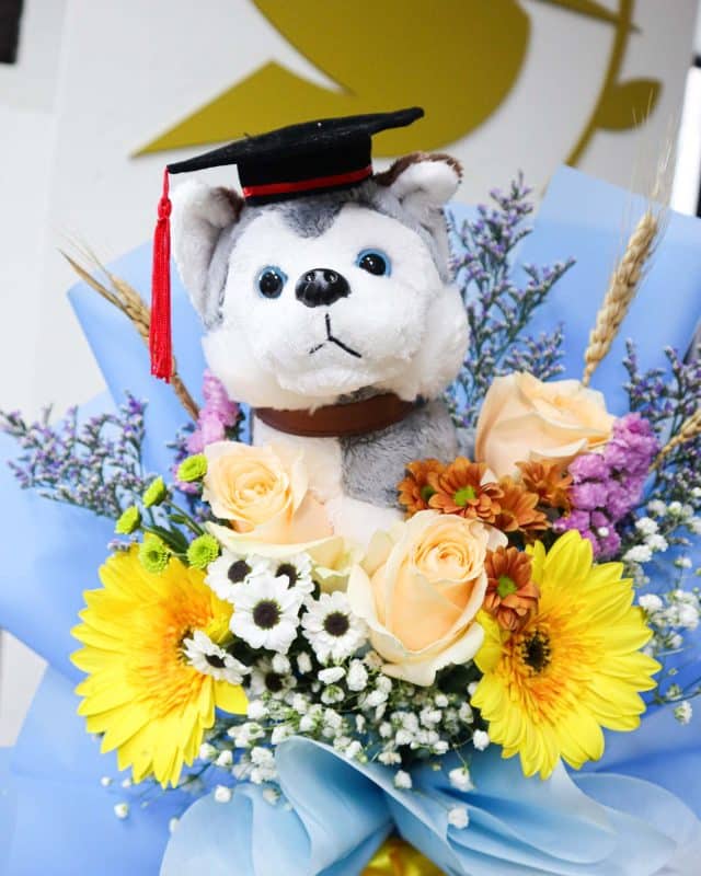 Outstanding Graduate | Flowers and Kisses