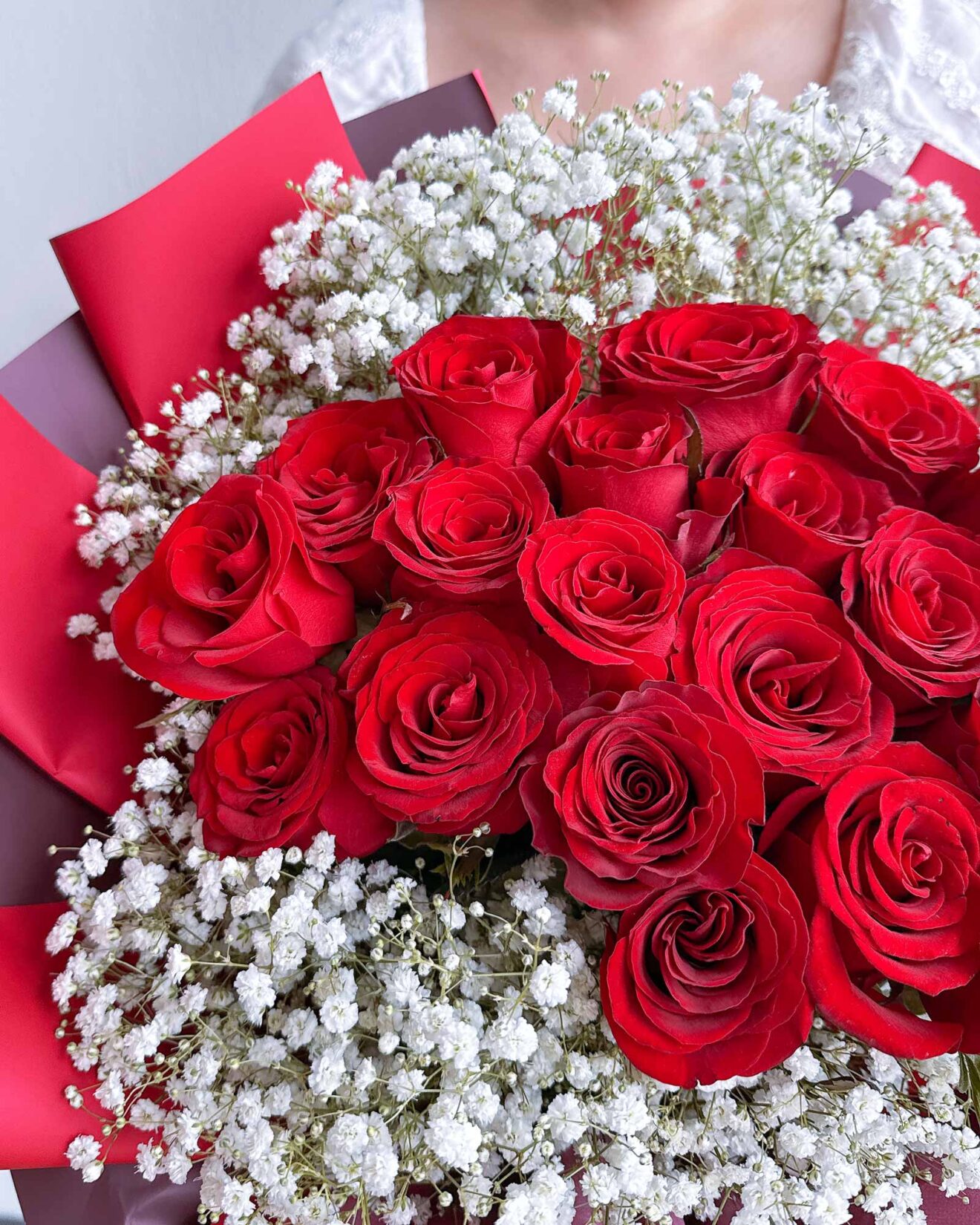 Jessica | Flowers and Kisses