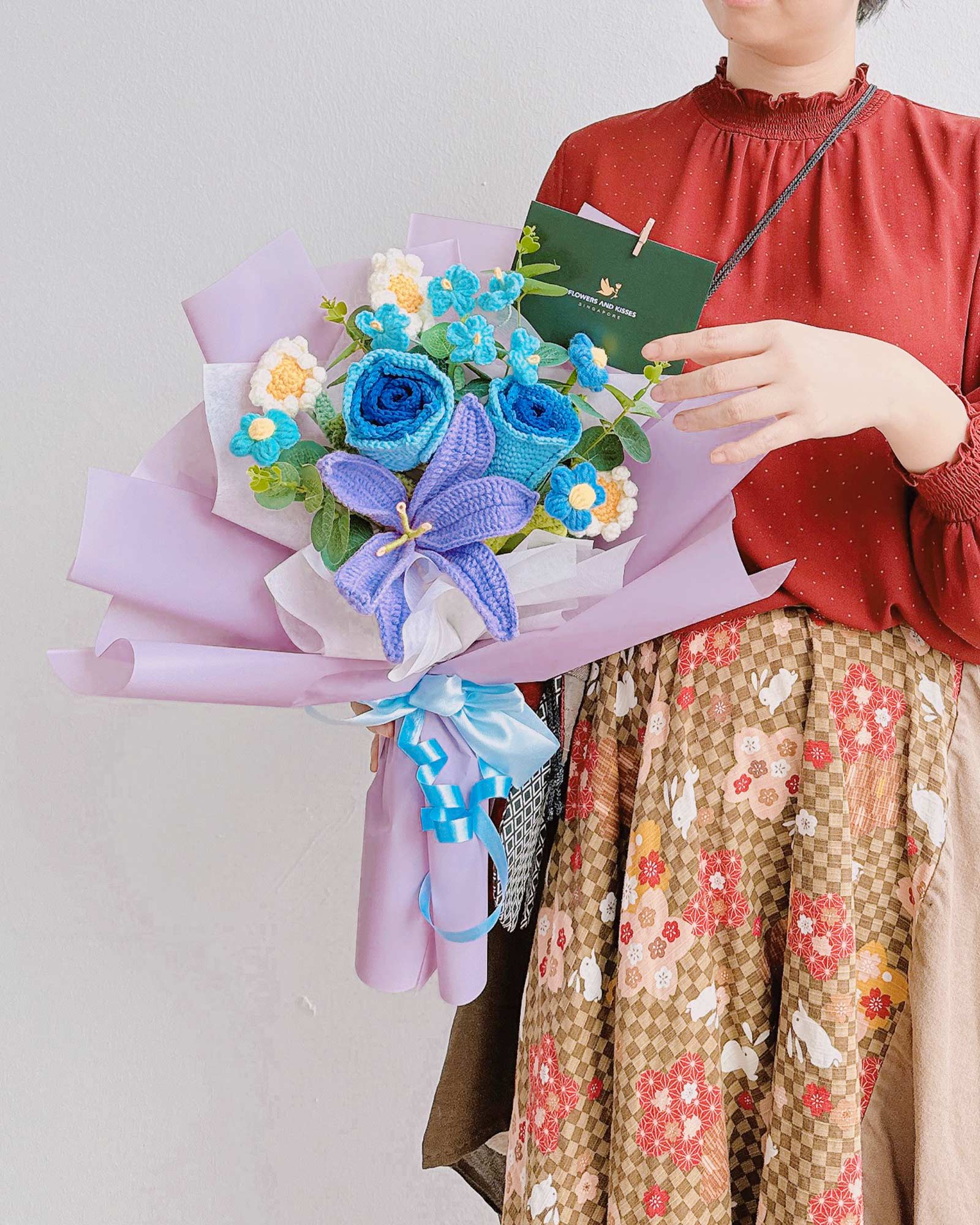 Robina | Flowers and Kisses